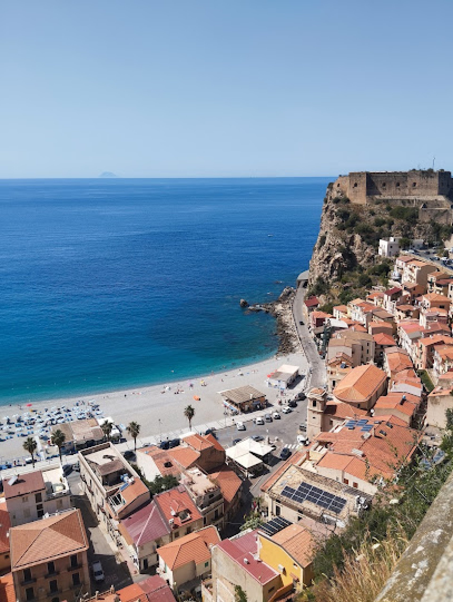 Scilla Beach: Information and Reviews